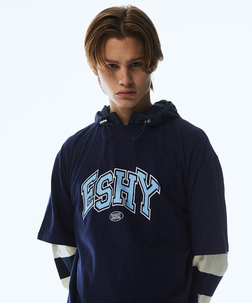 A'GEM/9 × .kom『Express Holiday/エクスプレスホリデー』ESHY BASIC LOGO HALF T-SHIRT ...